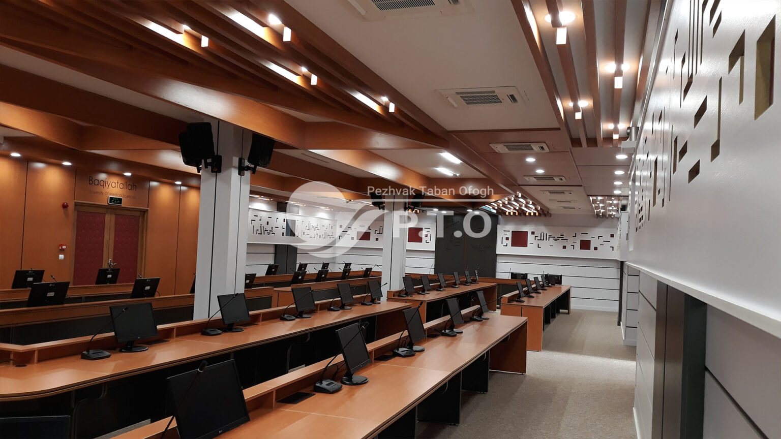 باکس رومیزی vsp panel و باکس کف خواب floor box چیست؟